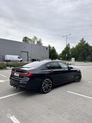 Black BMW 730 2019 in Vilnius, with an engine capacity of 2.99 L and mileage of 82 thousand km for 40000 €, photo 7 on AUTOMOTO.COM.LV