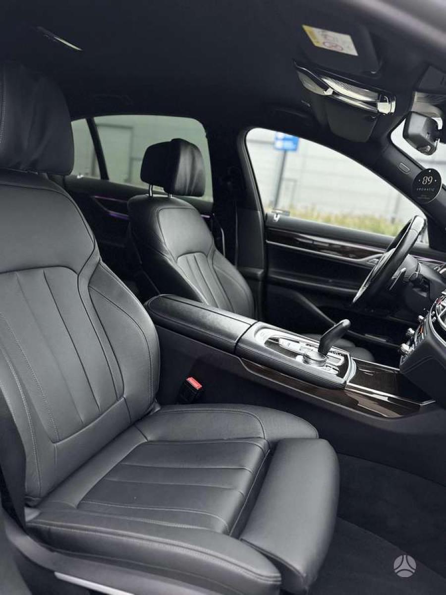Black BMW 730 2019 in Vilnius, with an engine capacity of 2.99 L and mileage of 82 thousand km for 40000 €, photo 11 on AUTOMOTO.COM.LV
