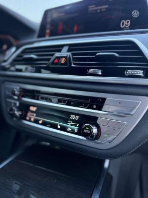 Black BMW 730 2019 in Vilnius, with an engine capacity of 2.99 L and mileage of 82 thousand km for 40000 €, photo 12 on AUTOMOTO.COM.LV