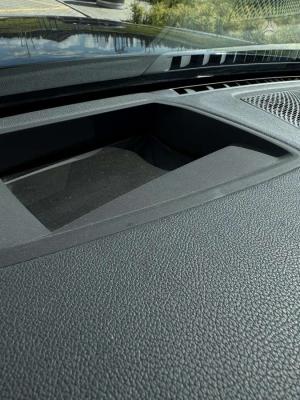 Black BMW 730 2019 in Vilnius, with an engine capacity of 2.99 L and mileage of 82 thousand km for 40000 €, photo 18 on AUTOMOTO.COM.LV