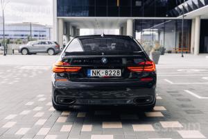 Black BMW 730 2019 in Jurmala, with an engine capacity of 3.00 L and mileage of 224 thousand km for 31500 €, photo 15 on AUTOMOTO.COM.LV