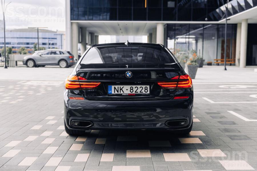 Black BMW 730 2019 in Jurmala, with an engine capacity of 3.00 L and mileage of 224 thousand km for 31500 €, photo 15 on AUTOMOTO.COM.LV