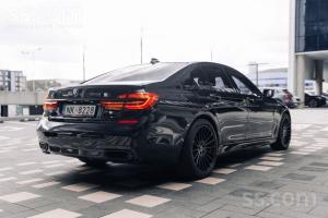 Black BMW 730 2019 in Jurmala, with an engine capacity of 3.00 L and mileage of 224 thousand km for 31500 €, photo 17 on AUTOMOTO.COM.LV