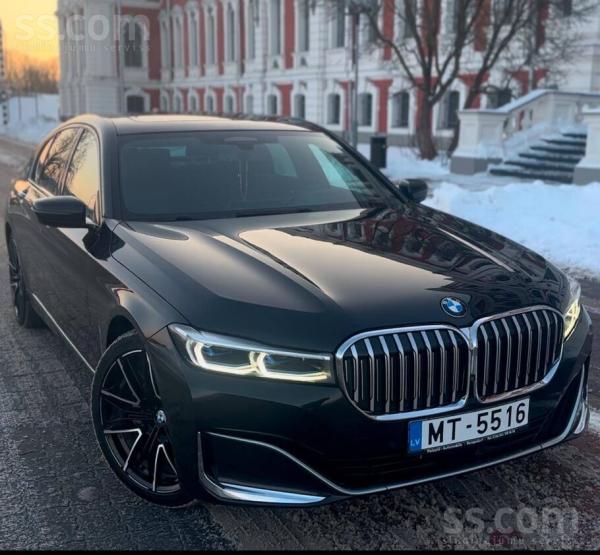 Black BMW 730 2020 in Jelgava, with an engine capacity of 3.00 L and mileage of 107 thousand km for 47000 €, photo 1 on AUTOMOTO.COM.LV