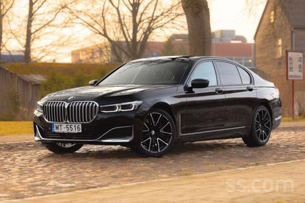 Black BMW 730 2020 in Jelgava, with an engine capacity of 3.00 L and mileage of 108 thousand km for 44000 €, photo 1 on AUTOMOTO.COM.LV