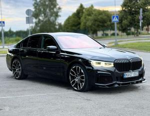Black BMW 730 2020 in Vilnius, with an engine capacity of 3.00 L and mileage of 88 thousand km for 37900 €, photo 9 on AUTOMOTO.COM.LV