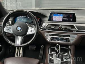Melns BMW 730 2020 Rīga, ar dzinēja tilpumu 3.00 L un nobraukumu 182 tūkst. km par 46550 €, foto 13 vietnē AUTOMOTO.COM.LV