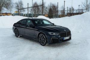 Melns BMW 730 2021 Klaipėda, ar dzinēja tilpumu 2.99 L un nobraukumu 88 tūkst. km par 52000 €, foto 2 vietnē AUTOMOTO.COM.LV
