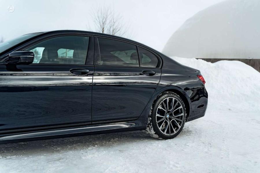 Melns BMW 730 2021 Klaipėda, ar dzinēja tilpumu 2.99 L un nobraukumu 88 tūkst. km par 52000 €, foto 7 vietnē AUTOMOTO.COM.LV