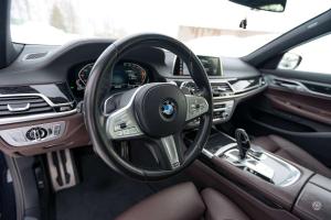 Melns BMW 730 2021 Klaipėda, ar dzinēja tilpumu 2.99 L un nobraukumu 88 tūkst. km par 52000 €, foto 22 vietnē AUTOMOTO.COM.LV