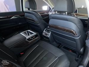Melns BMW 730 2021 Klaipėda, ar dzinēja tilpumu 3.00 L un nobraukumu 109 tūkst. km par 41491 €, foto 16 vietnē AUTOMOTO.COM.LV