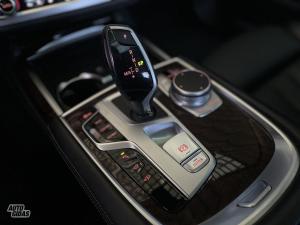 Melns BMW 730 2021 Klaipėda, ar dzinēja tilpumu 3.00 L un nobraukumu 109 tūkst. km par 41491 €, foto 19 vietnē AUTOMOTO.COM.LV