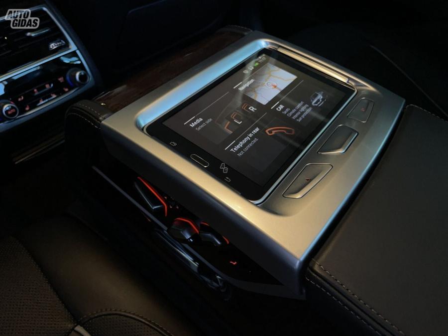 Melns BMW 730 2021 Klaipėda, ar dzinēja tilpumu 3.00 L un nobraukumu 109 tūkst. km par 41491 €, foto 23 vietnē AUTOMOTO.COM.LV