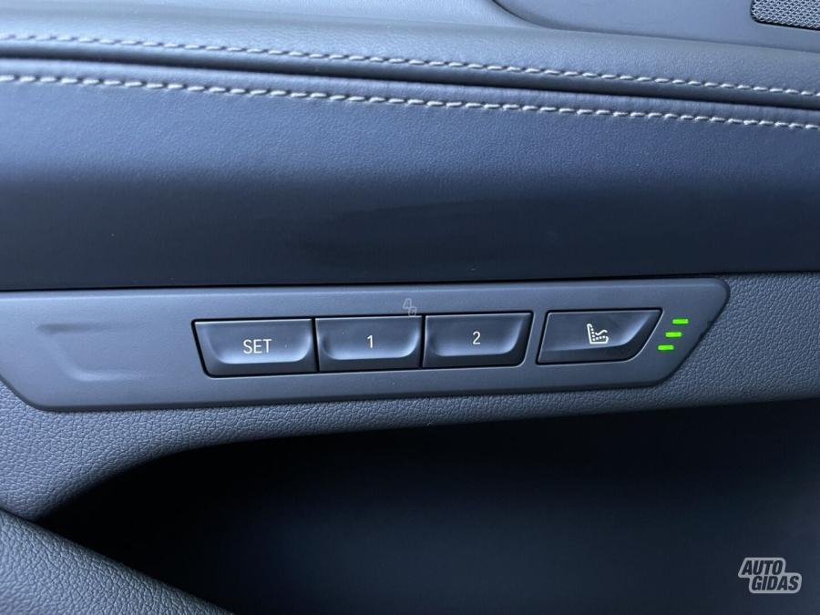 Melns BMW 730 2021 Klaipėda, ar dzinēja tilpumu 3.00 L un nobraukumu 109 tūkst. km par 41491 €, foto 26 vietnē AUTOMOTO.COM.LV