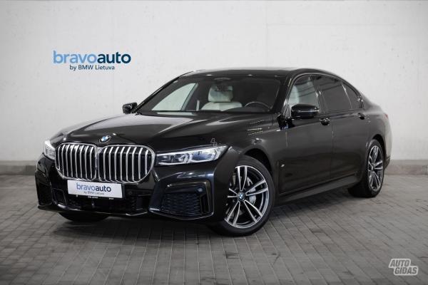 Black BMW 730 2022 in Vilnius, with an engine capacity of 3.00 L and mileage of 51 thousand km for 52991 €, photo 1 on AUTOMOTO.COM.LV