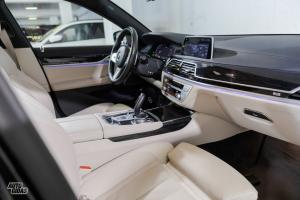 Черный БМВ 730 2022 в Вильнюс, объемом двигателя 3.00 л и пробегом 51 тыс. км за 52991 €, фото 22 на AUTOMOTO.COM.LV