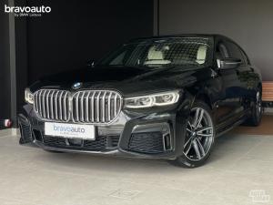 Melns BMW 730 2022 Klaipėda, ar dzinēja tilpumu 3.00 L un nobraukumu 43 tūkst. km par 52991 €, foto  vietnē AUTOMOTO.COM.LV