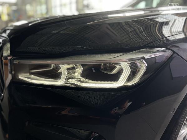 Black BMW 730 2022 in Klaipeda, with an engine capacity of 3.00 L and mileage of 43 thousand km for 52991 €, photo 9 on AUTOMOTO.COM.LV