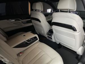Melns BMW 730 2022 Klaipėda, ar dzinēja tilpumu 3.00 L un nobraukumu 43 tūkst. km par 52991 €, foto 16 vietnē AUTOMOTO.COM.LV