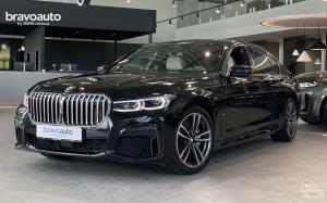 Melns BMW 730 2022 Klaipėda, ar dzinēja tilpumu 3.00 L un nobraukumu 51 tūkst. km par 52492 €, foto  vietnē AUTOMOTO.COM.LV