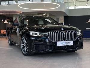 Melns BMW 730 2022 Klaipėda, ar dzinēja tilpumu 3.00 L un nobraukumu 51 tūkst. km par 52492 €, foto 4 vietnē AUTOMOTO.COM.LV
