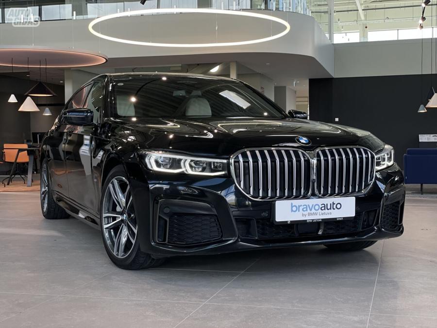 Melns BMW 730 2022 Klaipėda, ar dzinēja tilpumu 3.00 L un nobraukumu 51 tūkst. km par 52492 €, foto 4 vietnē AUTOMOTO.COM.LV