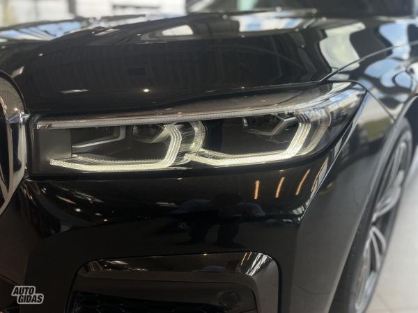 Black BMW 730 2022 in Klaipeda, with an engine capacity of 3.00 L and mileage of 51 thousand km for 52492 €, photo 9 on AUTOMOTO.COM.LV