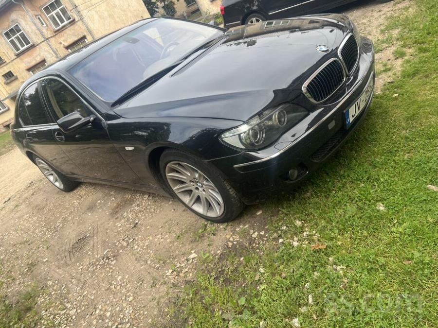 Black BMW 730 2006 in Riga, with an engine capacity of 3.00 L and mileage of 280 thousand km for 4000 €, photo 1 on AUTOMOTO.COM.LV