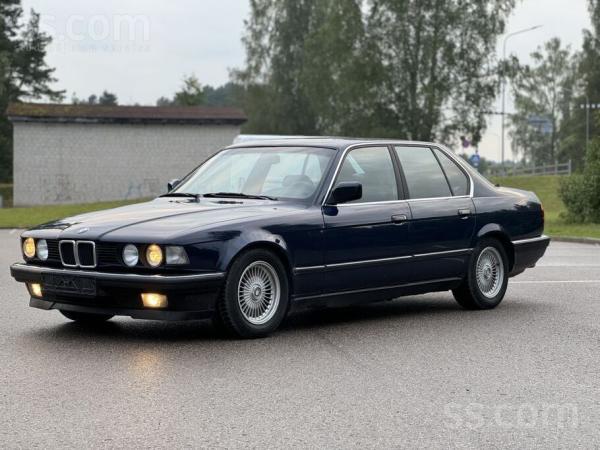 Zils BMW 730 1986 Rīga, ar dzinēja tilpumu 3.00 L un nobraukumu 299 tūkst. km par 6250 €, foto 2 vietnē AUTOMOTO.COM.LV