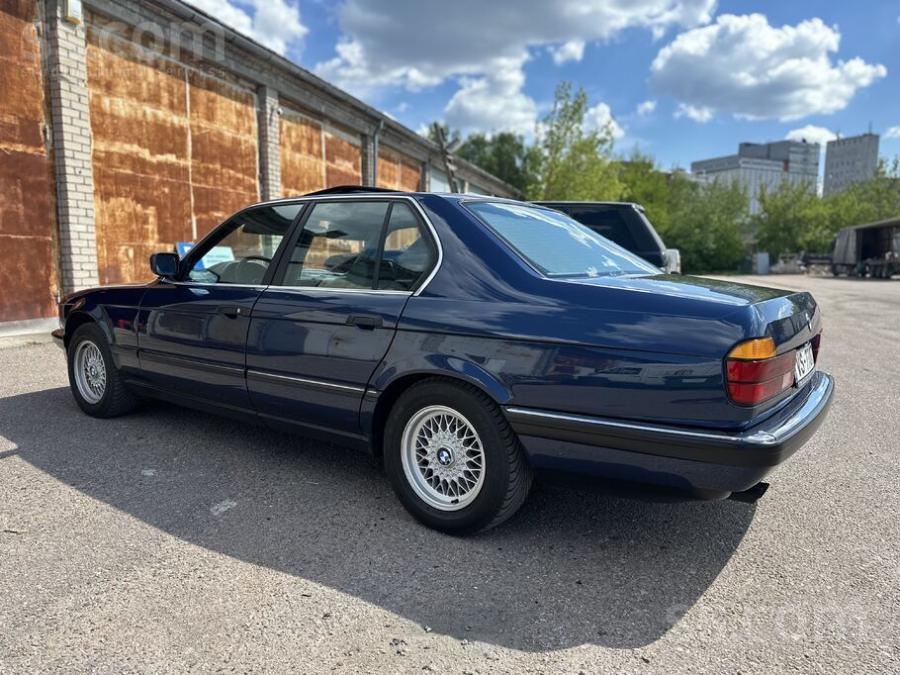 Синий БМВ 730 1987 в Рига, объемом двигателя 3.00 л и пробегом 199 тыс. км за 9900 €, фото 4 на AUTOMOTO.COM.LV