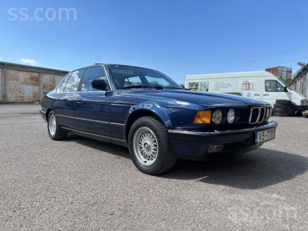 Blue BMW 730 1987 in Riga, with an engine capacity of 3.00 L and mileage of 199 thousand km for 9900 €, photo 7 on AUTOMOTO.COM.LV