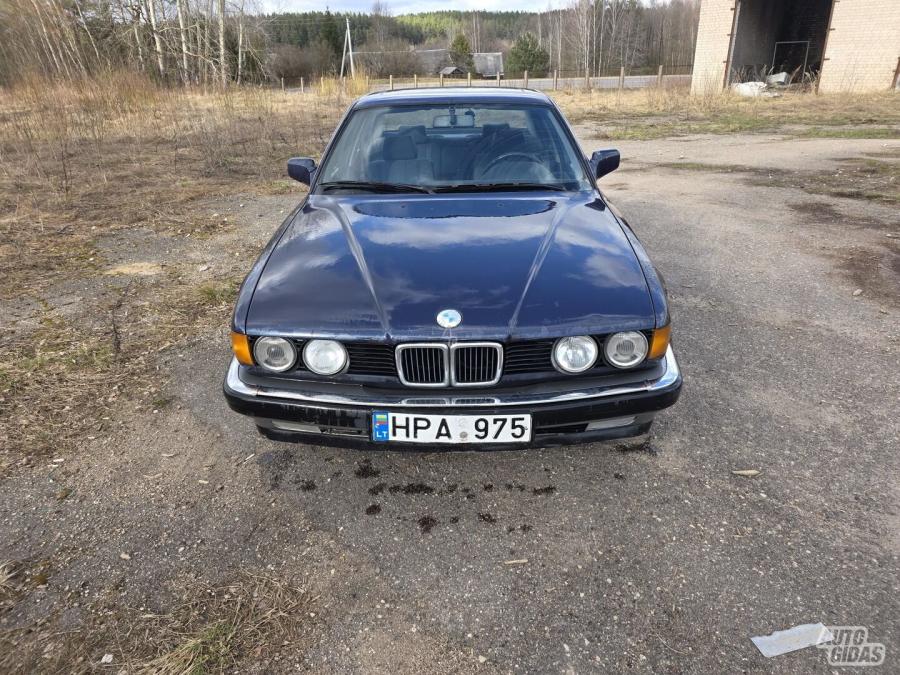 Синий БМВ 730 1989 в Зарасай, объемом двигателя 3.00 л и пробегом 387 тыс. км за 1950 €, фото 3 на AUTOMOTO.COM.LV