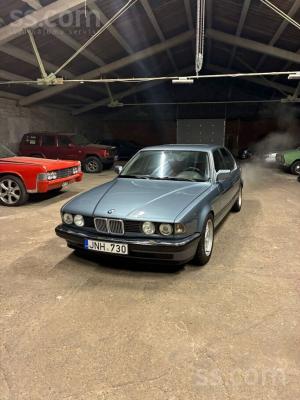 Blue BMW 730 1990 in Riga, with an engine capacity of 3.00 L and mileage of 268 thousand km for 7550 €, photo  on AUTOMOTO.COM.LV