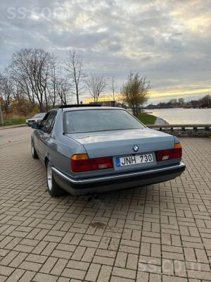 Blue BMW 730 1990 in Riga, with an engine capacity of 3.00 L and mileage of 268 thousand km for 7550 €, photo 9 on AUTOMOTO.COM.LV