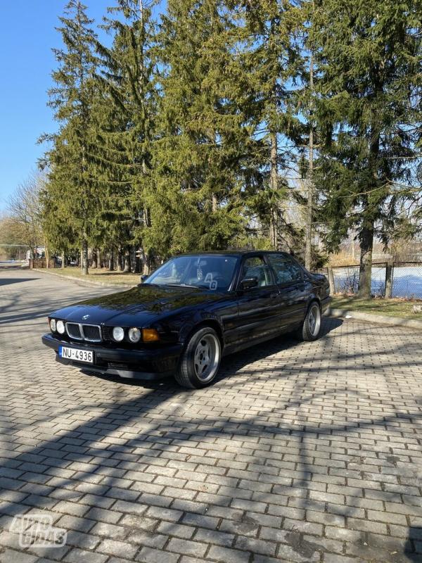 Zils BMW 730 1994 Joniškis, ar dzinēja tilpumu 3.00 L un nobraukumu 290 tūkst. km par 7350 €, foto 3 vietnē AUTOMOTO.COM.LV