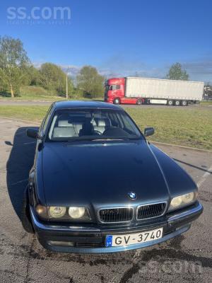 Blue BMW 730 1994 in Riga, with an engine capacity of 3.00 L and mileage of 374 thousand km for 3200 €, photo  on AUTOMOTO.COM.LV