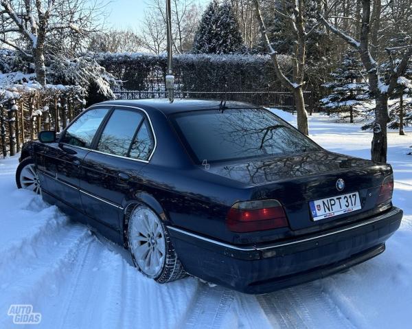 Zils BMW 730 1999 Širvintos, ar dzinēja tilpumu 3.00 L un nobraukumu 400 tūkst. km par 2750 €, foto 4 vietnē AUTOMOTO.COM.LV