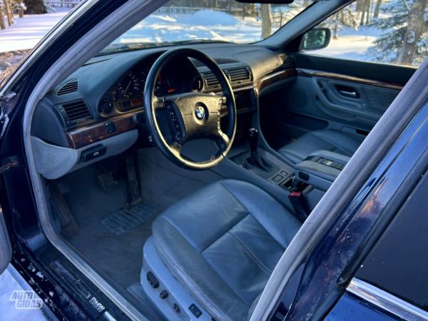 Zils BMW 730 1999 Širvintos, ar dzinēja tilpumu 3.00 L un nobraukumu 400 tūkst. km par 2750 €, foto 7 vietnē AUTOMOTO.COM.LV
