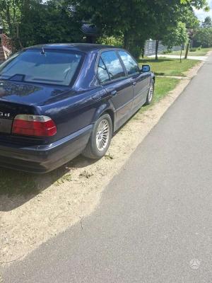 Zils BMW 730 1999 Viļņa, ar dzinēja tilpumu 2.93 L un nobraukumu 262 tūkst. km par 7300 €, foto 5 vietnē AUTOMOTO.COM.LV
