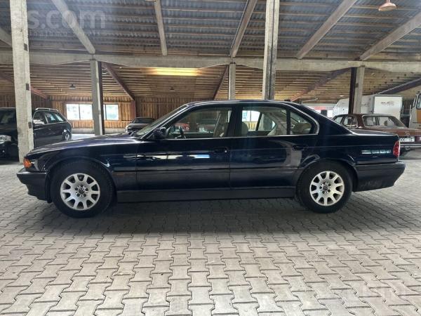 Blue BMW 730 1999 in Cesis, with an engine capacity of 3.00 L and mileage of 410 thousand km for 7000 €, photo 3 on AUTOMOTO.COM.LV