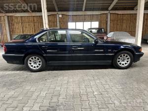 Blue BMW 730 1999 in Cesis, with an engine capacity of 3.00 L and mileage of 410 thousand km for 7000 €, photo 6 on AUTOMOTO.COM.LV