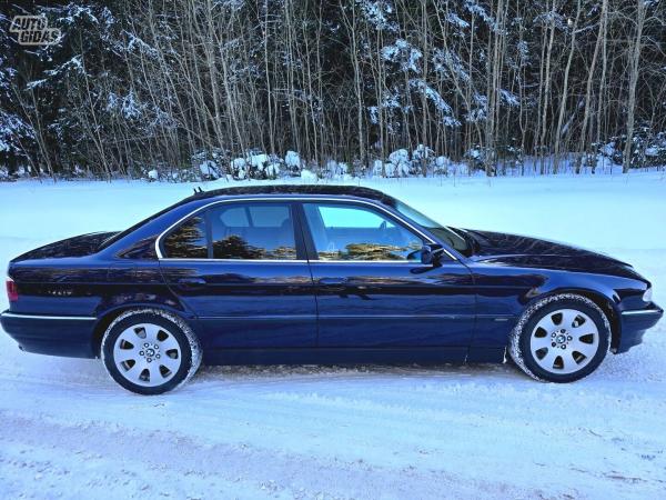 Blue BMW 730 2000 in Mazeikiai, with an engine capacity of 2.90 L and mileage of 420 thousand km for 3700 €, photo 6 on AUTOMOTO.COM.LV