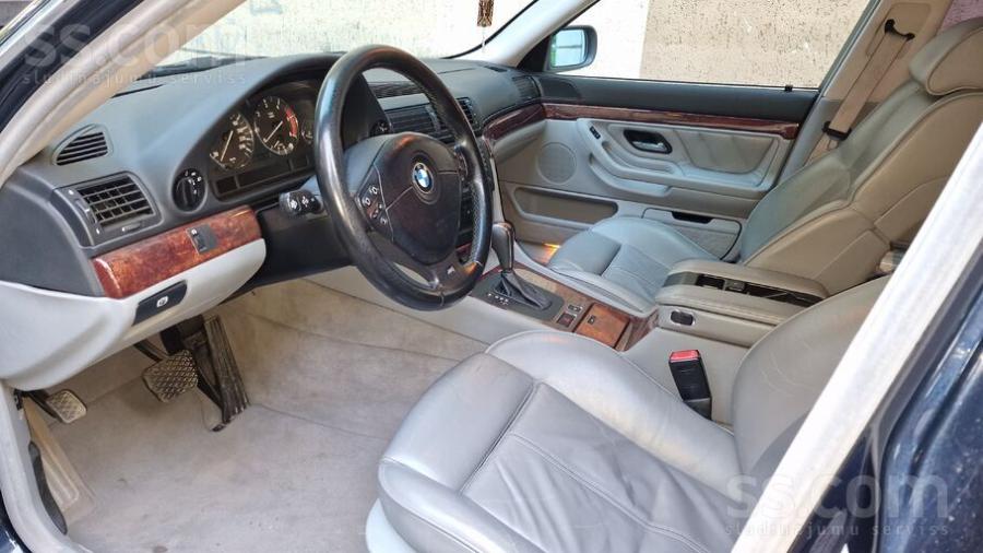 Zils BMW 730 2000 Jelgava, ar dzinēja tilpumu 3.00 L un nobraukumu 250 tūkst. km par 10500 €, foto 3 vietnē AUTOMOTO.COM.LV