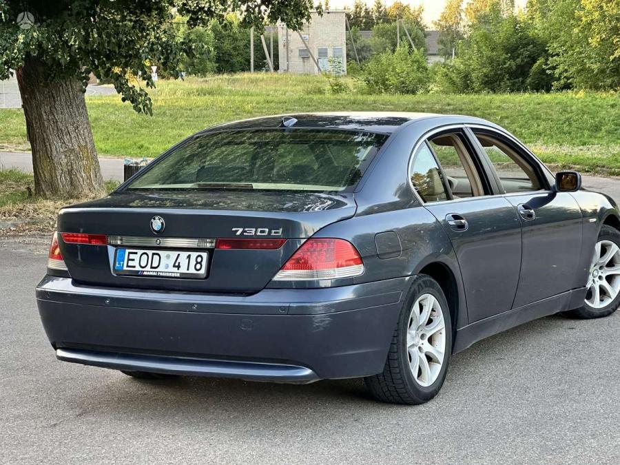 Zils BMW 730 2002 Viļņa, ar dzinēja tilpumu 2.99 L un nobraukumu 300 tūkst. km par 1500 €, foto 7 vietnē AUTOMOTO.COM.LV