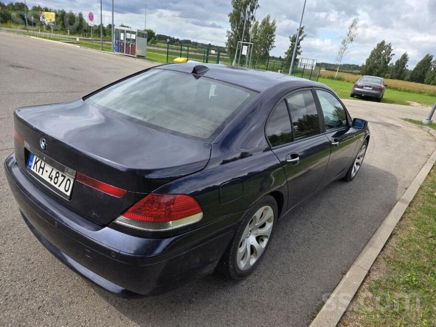 Blue BMW 730 2003 in Jekabpils, with an engine capacity of 3.00 L and mileage of 375 thousand km for 2500 €, photo 6 on AUTOMOTO.COM.LV