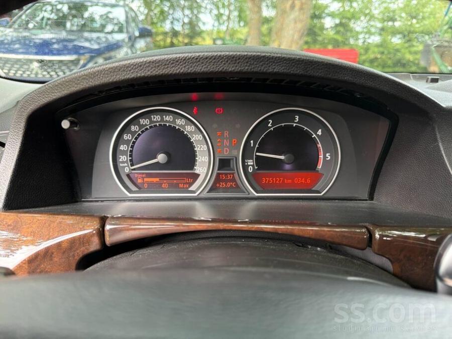 Blue BMW 730 2003 in Jekabpils, with an engine capacity of 3.00 L and mileage of 375 thousand km for 2500 €, photo 9 on AUTOMOTO.COM.LV