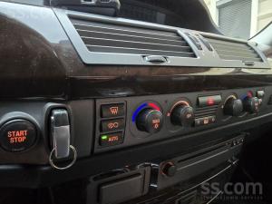 Blue BMW 730 2003 in Riga, with an engine capacity of 3.00 L and mileage of 375 thousand km for 2190 €, photo 12 on AUTOMOTO.COM.LV
