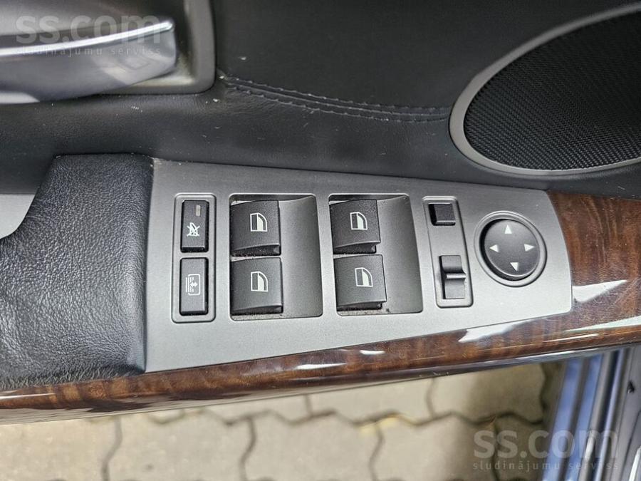 Zils BMW 730 2003 Rīga, ar dzinēja tilpumu 3.00 L un nobraukumu 290 tūkst. km par 3500 €, foto 11 vietnē AUTOMOTO.COM.LV