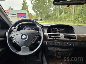 Zils BMW 730 2003 Rīga, ar dzinēja tilpumu 3.00 L un nobraukumu 290 tūkst. km par 3500 €, foto 12 vietnē AUTOMOTO.COM.LV