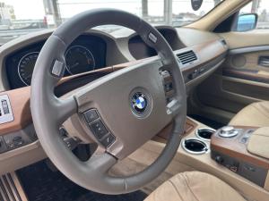 Blue BMW 730 2003 in Vilnius, with an engine capacity of 3.00 L and mileage of 380 thousand km for 1850 €, photo 8 on AUTOMOTO.COM.LV